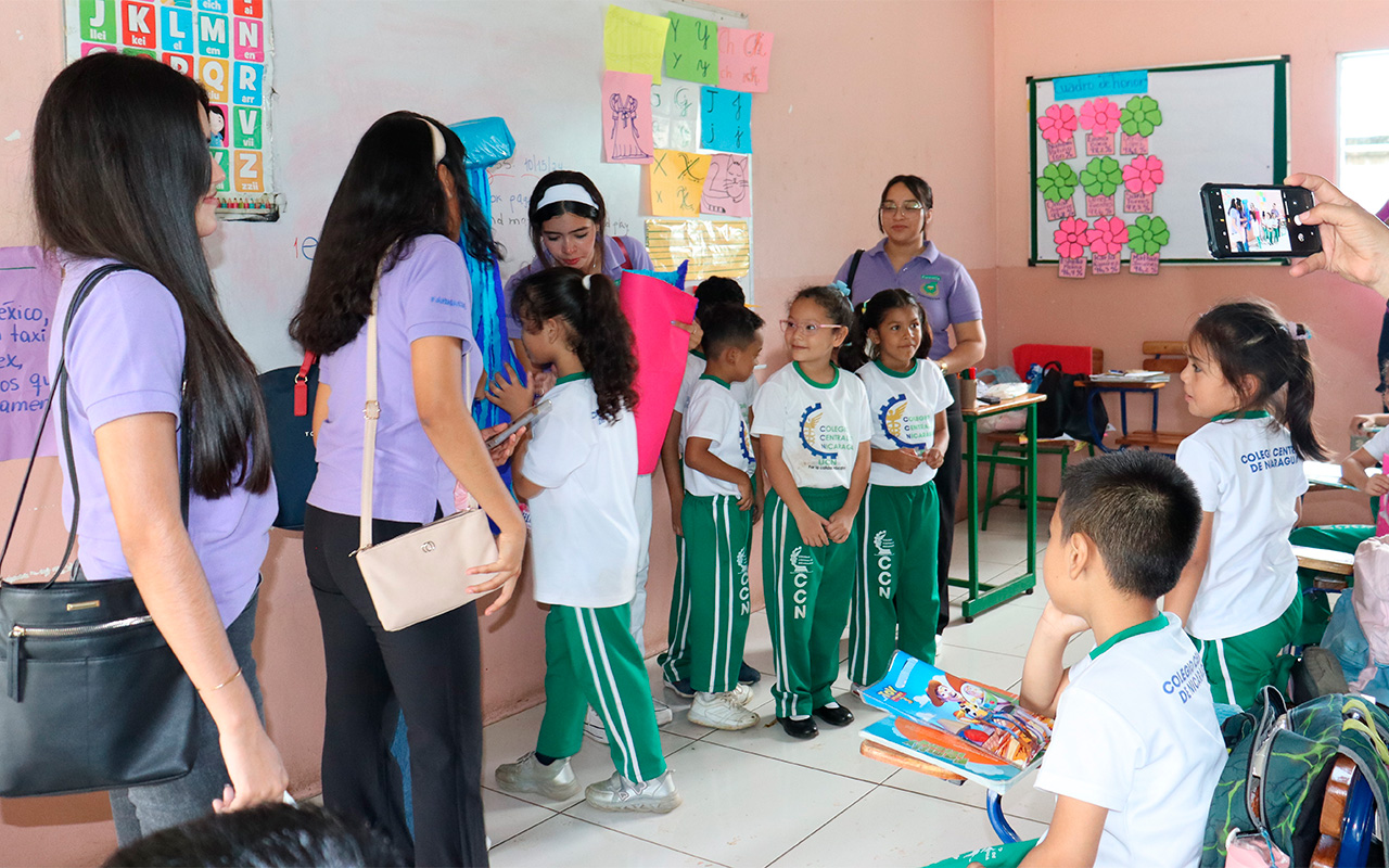 Estudiantes de Farmacia de UCN brindan charlas educativas en Colegio ...